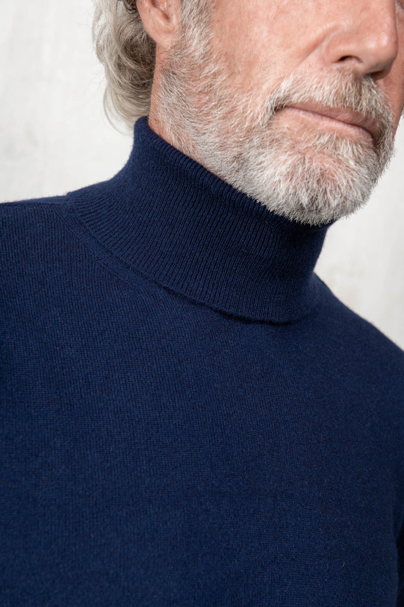 Blue cashmere turtleneck – Made in italy