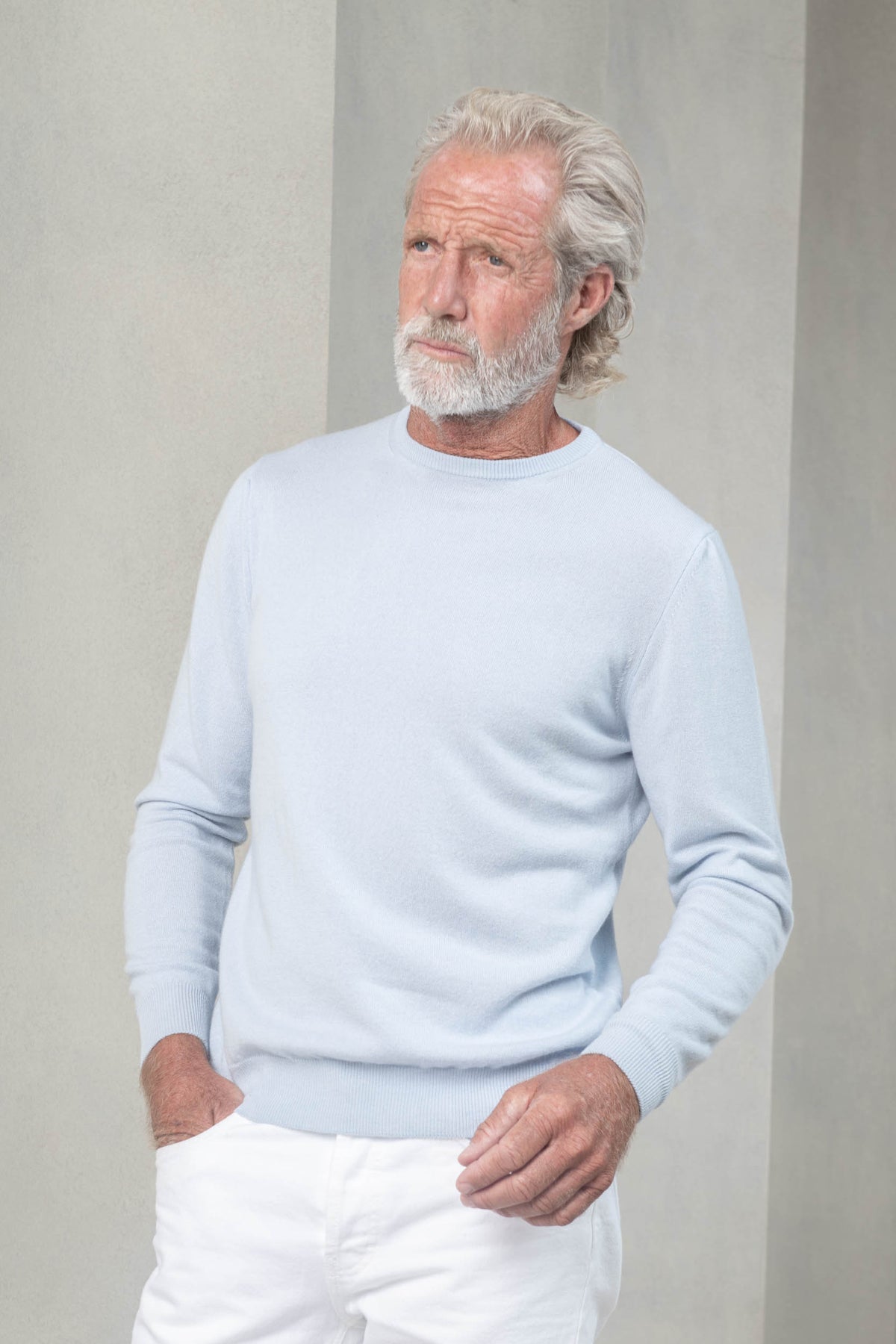 Light blue cashmere round neck – Made in italy